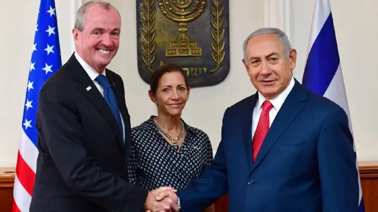 Dentist at center of fracas outside NJ synagogue wins last-minute ...